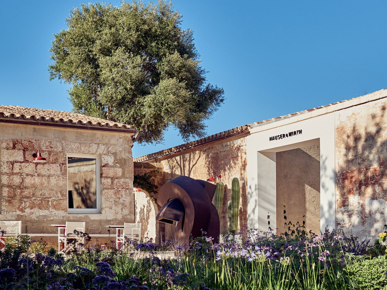 Hauser And Wirth Menorca – A Must-Visit Art Destination On Isla Del Rey ...